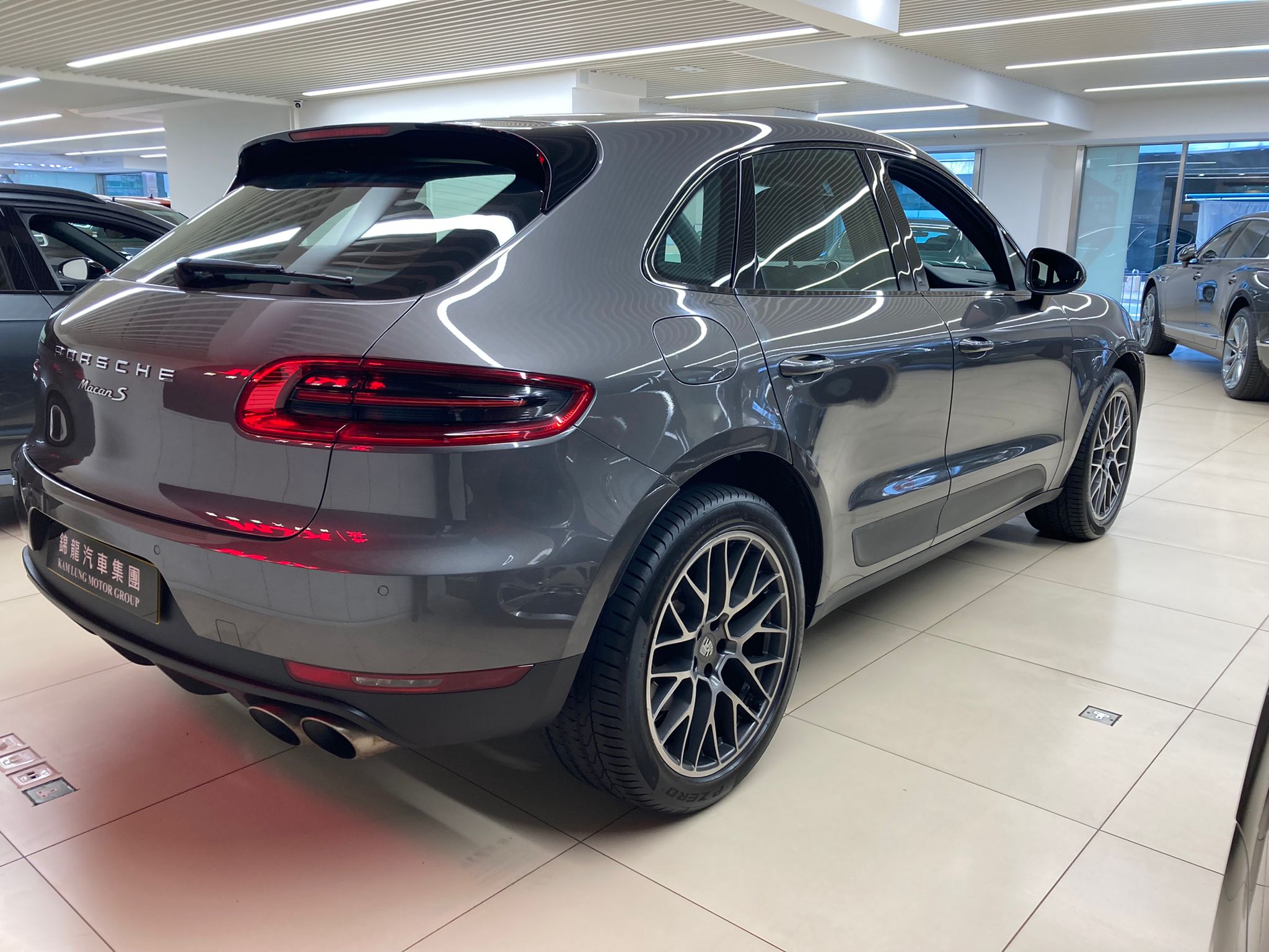 KLM Pre-owned Cars
